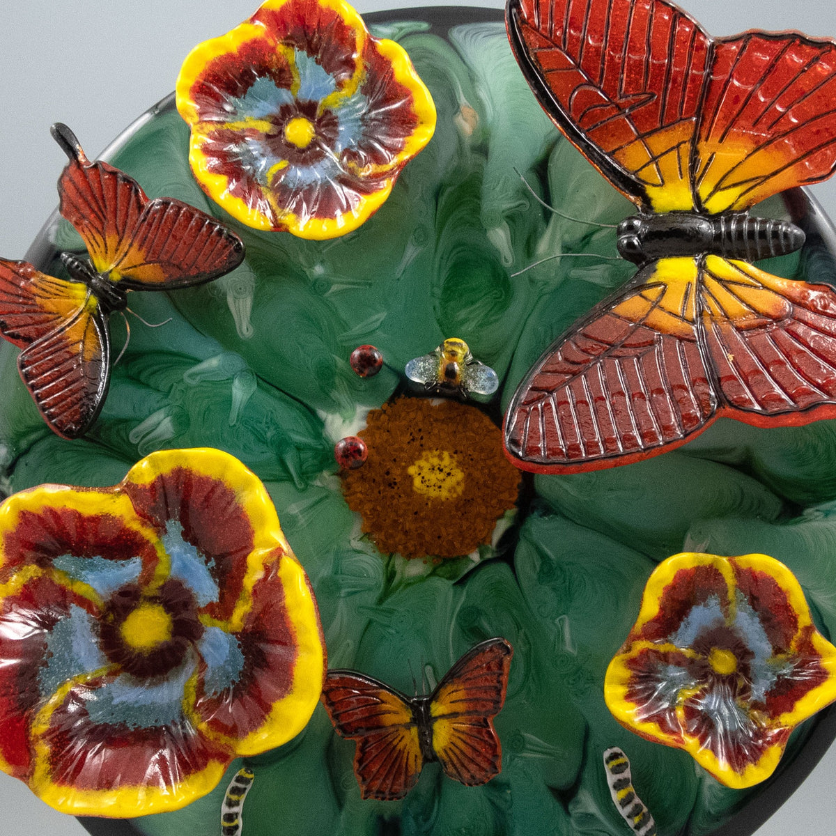 Monarch Layover at the Dinnerplate Impelo Hibiscus – Wanda Tyner Glass Art